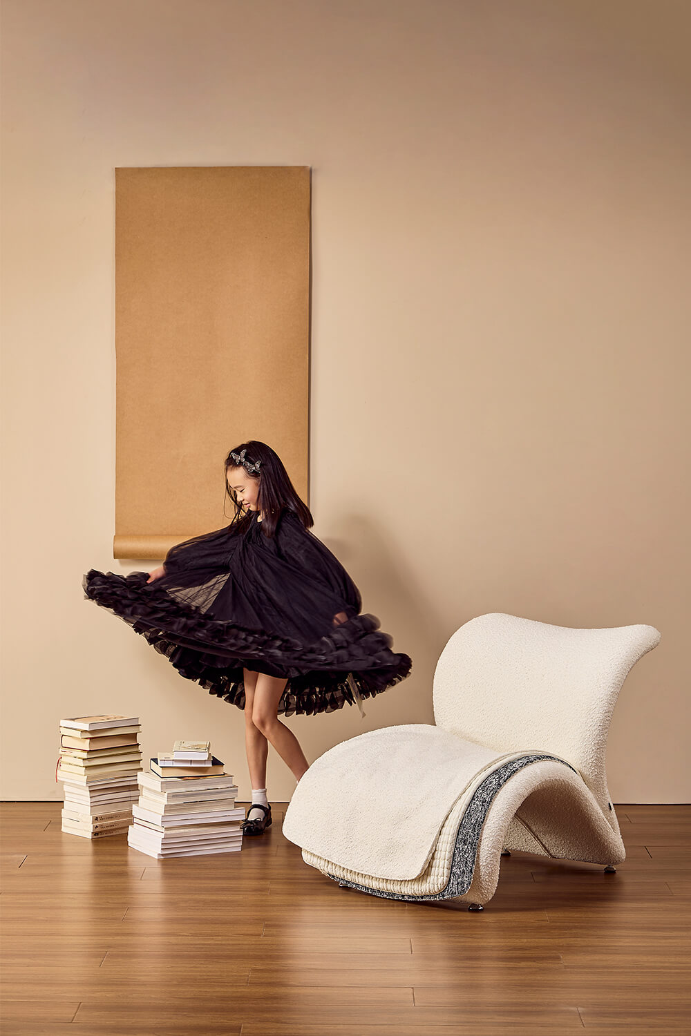 Chapter Chair Flip Cushion Adjustable Curved Chair | gradodesign