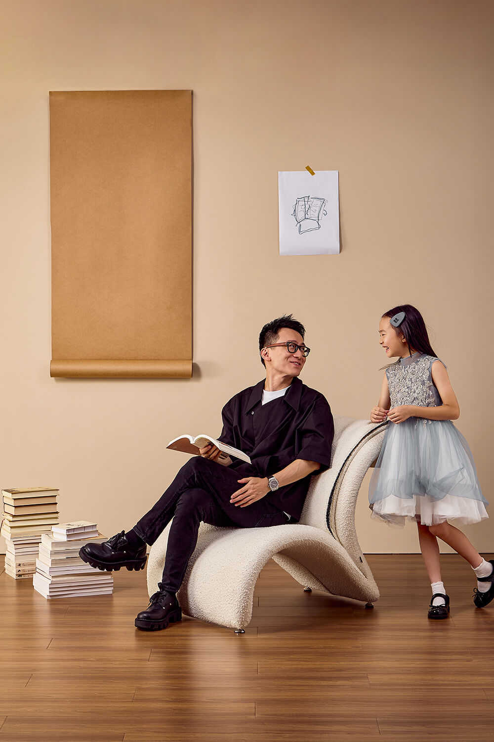 Chapter Chair Flip Cushion Adjustable Curved Chair | gradodesign
